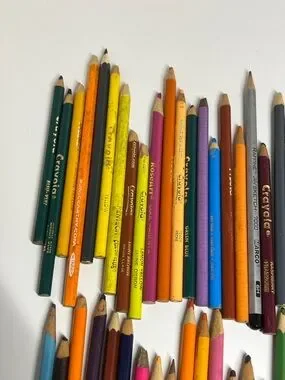 Office | 14 Used Vintage Coloured Pencils Crayons Lot Pentech Crayola ...